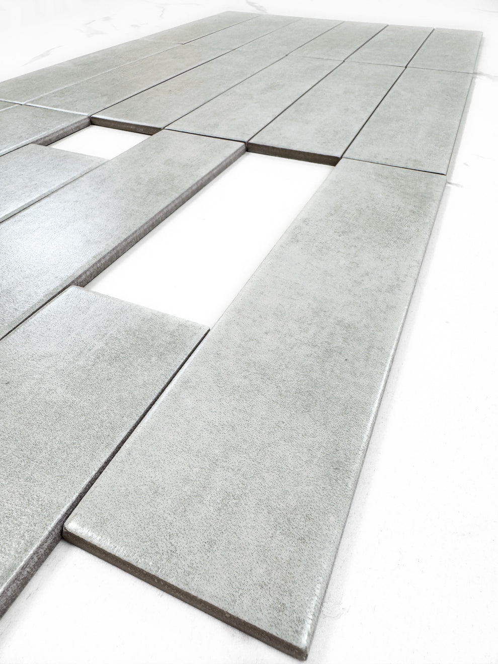 Pearl Rivar Grey Semimatte Porcelain Artisanal Tile – MOSYCLE